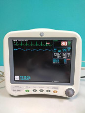 GE Dash 4000 Patientenmonitor