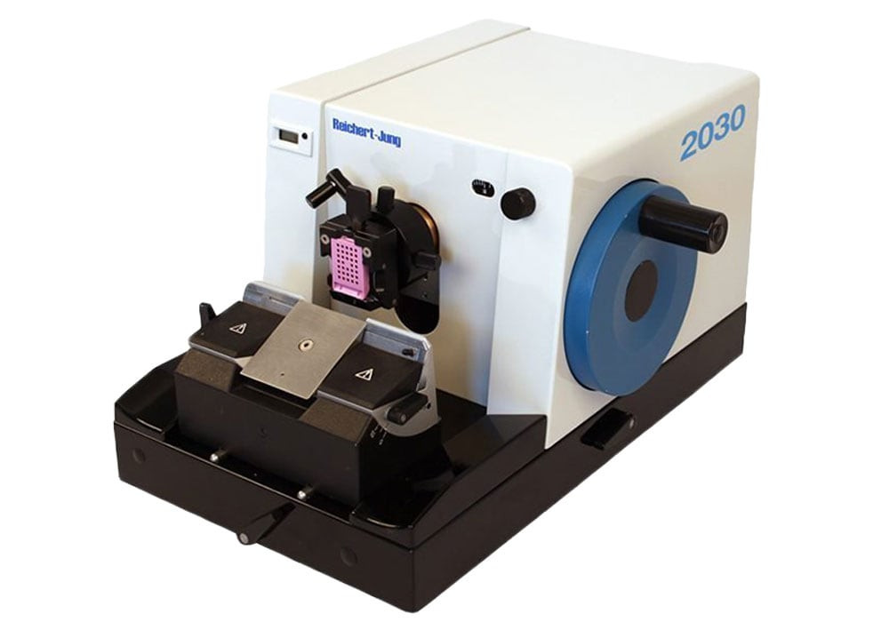 LEICA Biocut Model 2030 Microtome